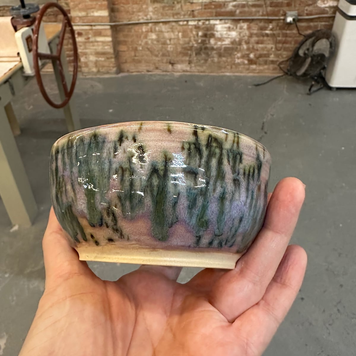 Green jasper over Lavender mist | glazeshare